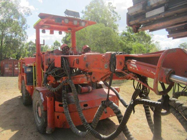 Sandvik Axera D07-S-260 Twin Boom Rig – UNIT # 41 (YEAR 2002) $240,000. ...